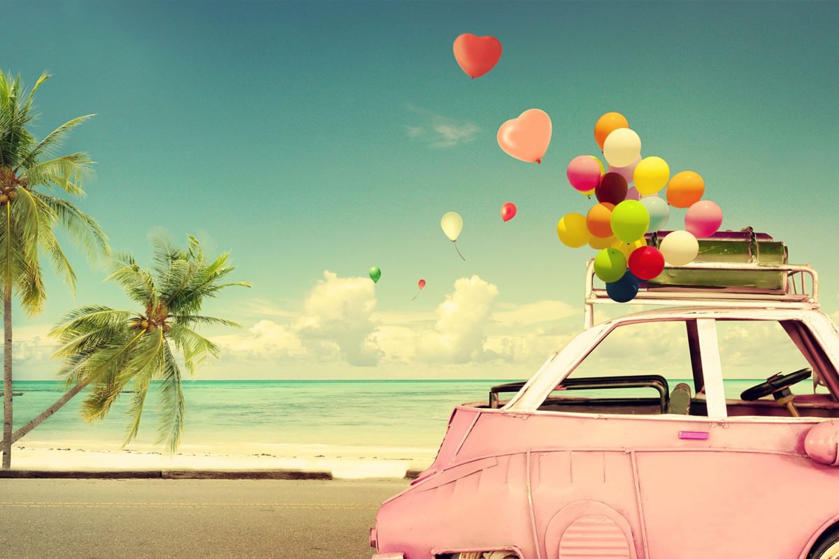 Seaside Holiday – Print A Wallpaper